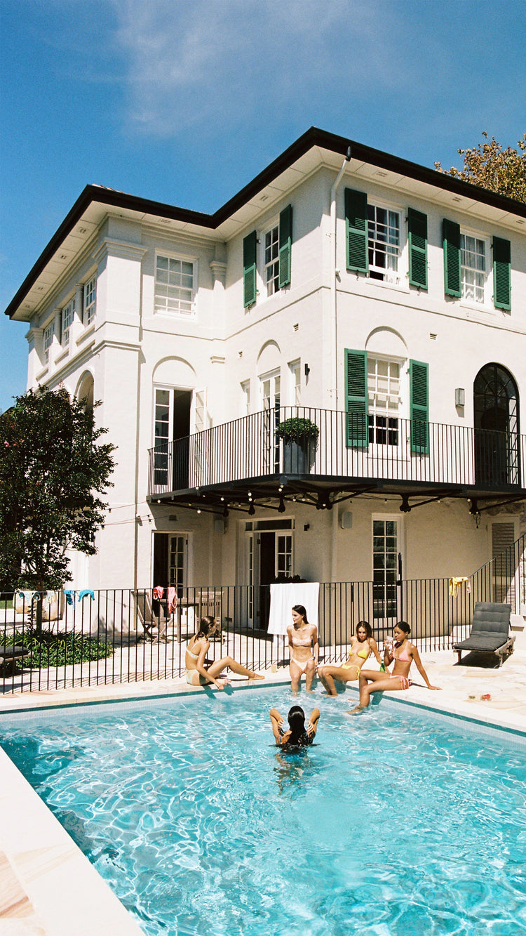 VILLA ESCAPE – Triangl